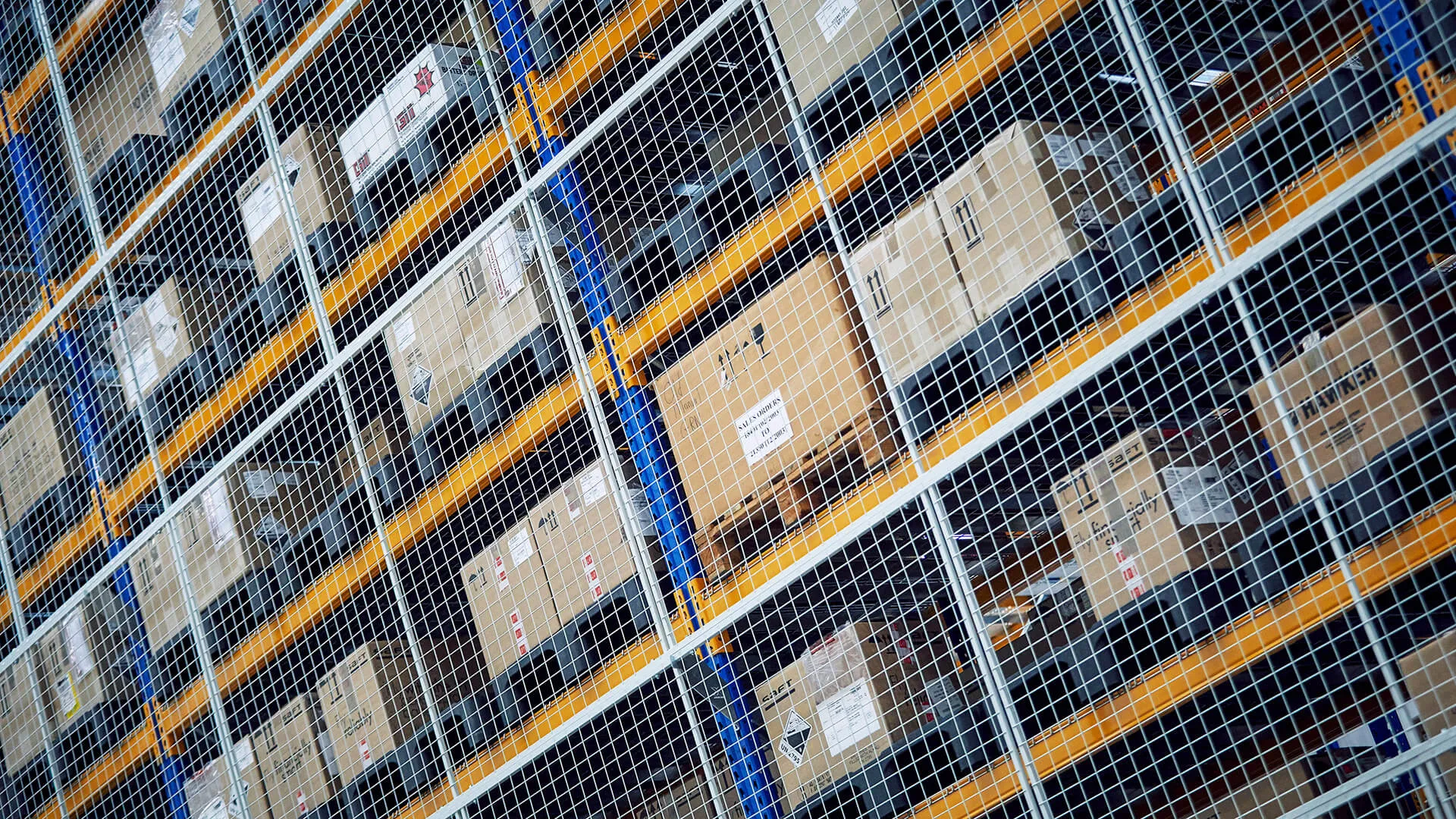 Aviation spare parts: Stock your own or outsource?