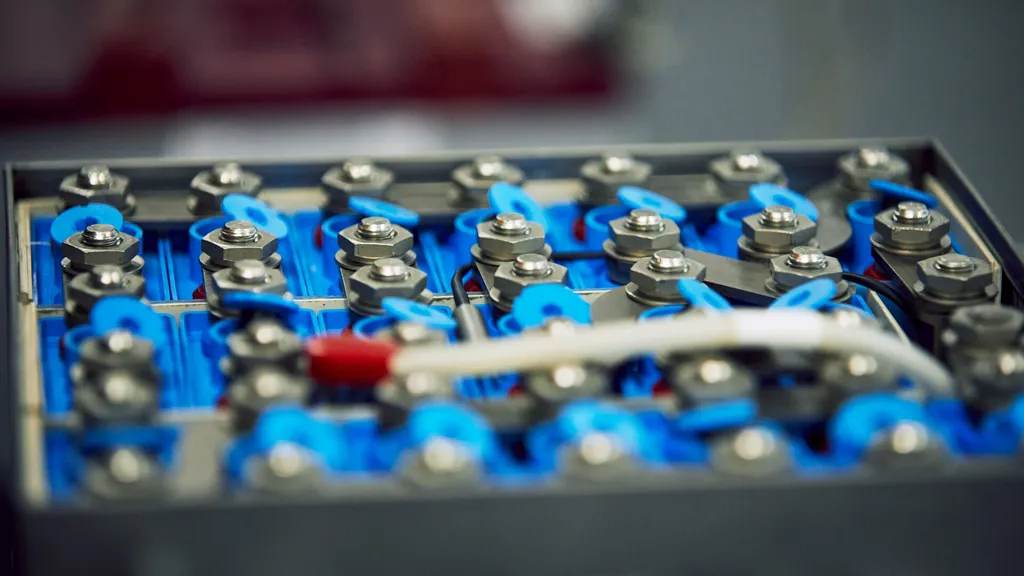 Aircraft components and line replaceable units